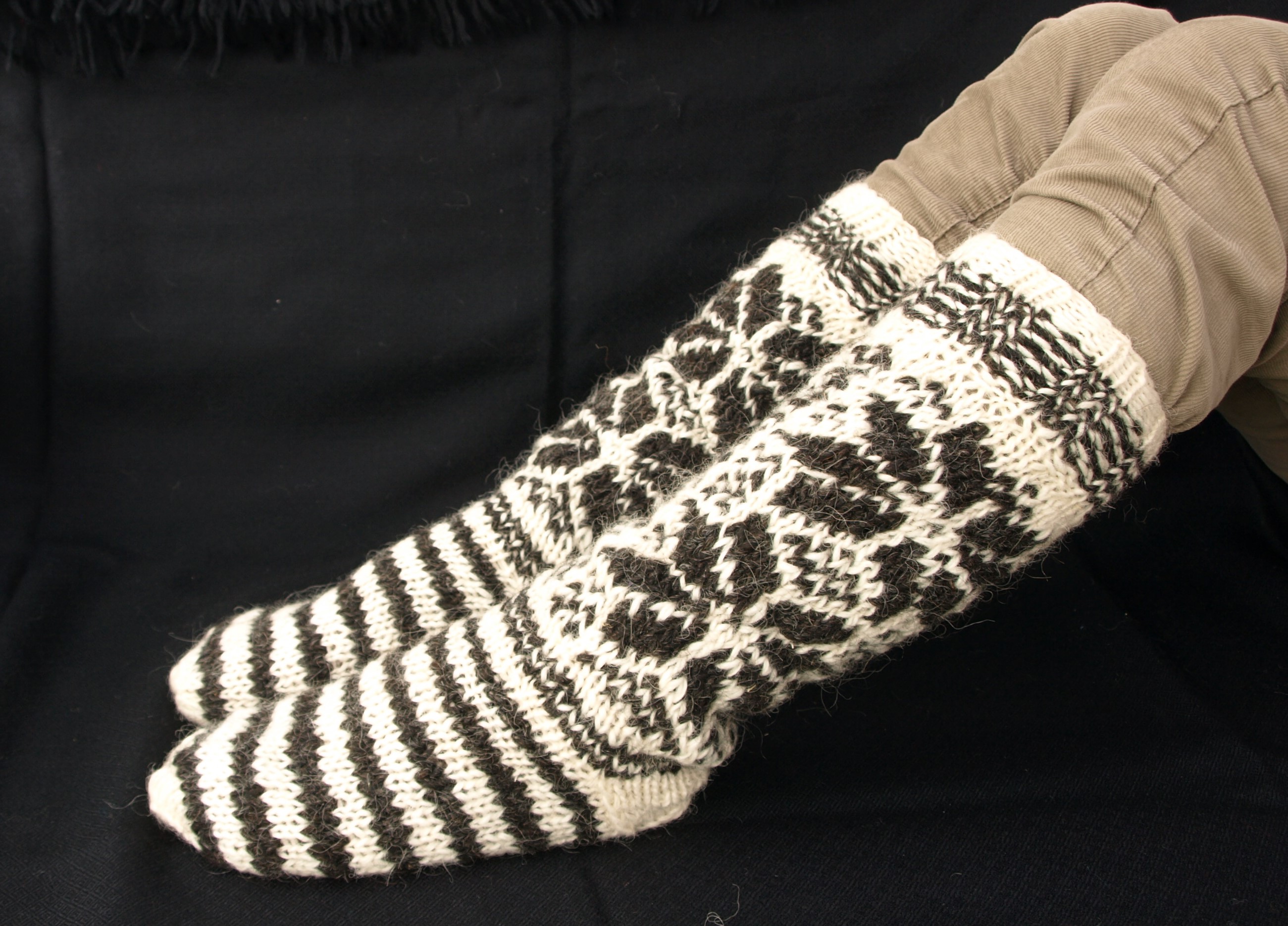 Raggsockor med skandinaviskt mönster vit lång - Warmstuff