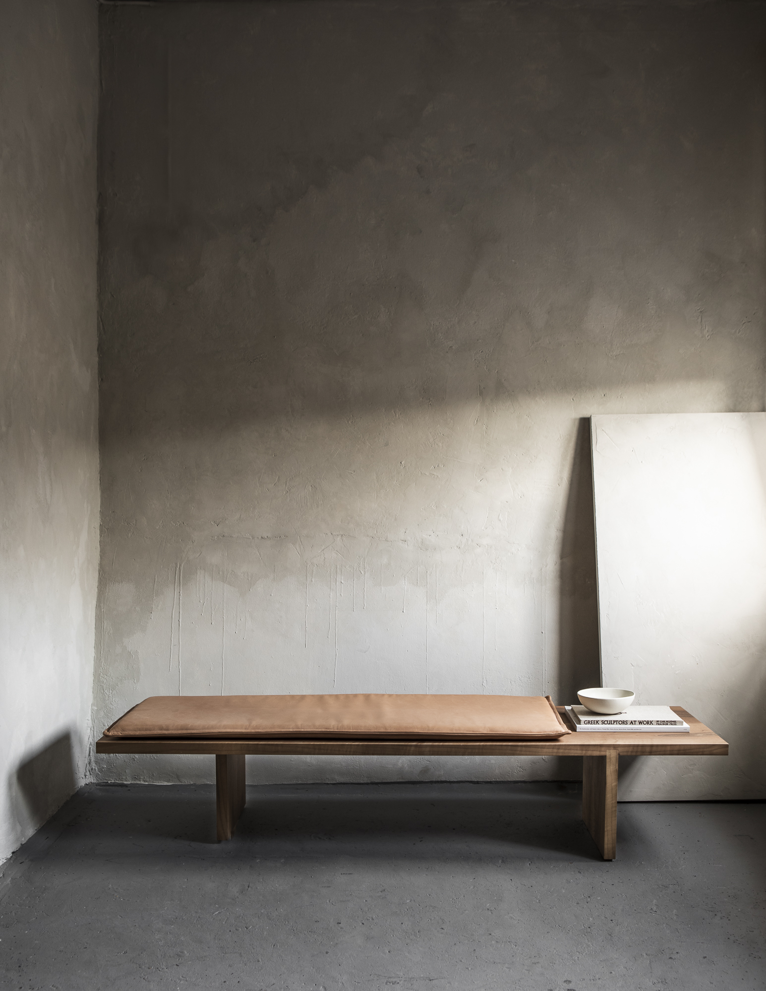 OFFSET Bench - DRY STUDIOS