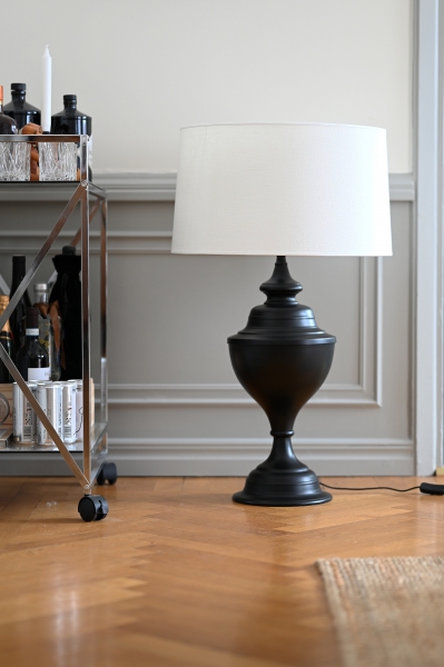 Lampfot Trophy - Longcoast Living
