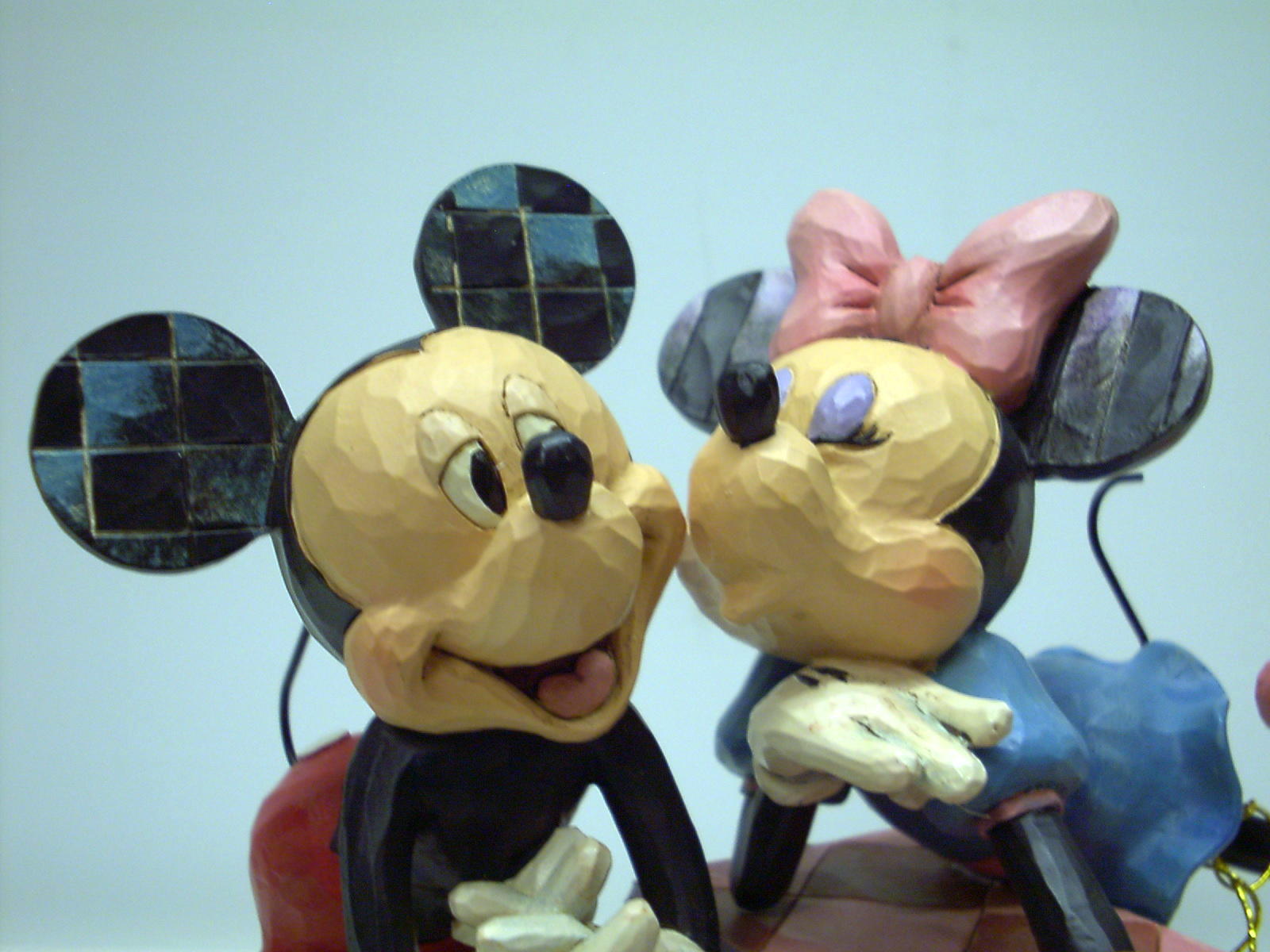 Musse Pigg & Mimmi Kissing Booth - Domestic Present & JanKer Ridsport