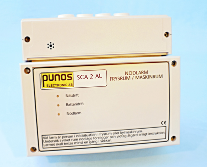Man in cold room alarm SCA2AL in Punos webshop