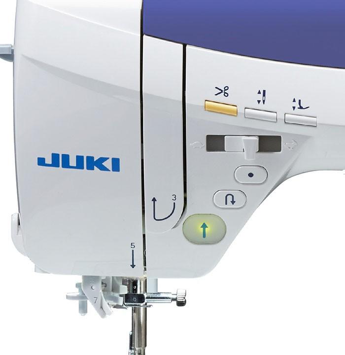 Juki DX-2000QVP. Vår quiltmaskin. Extra stort utrymme mellan nål och ...