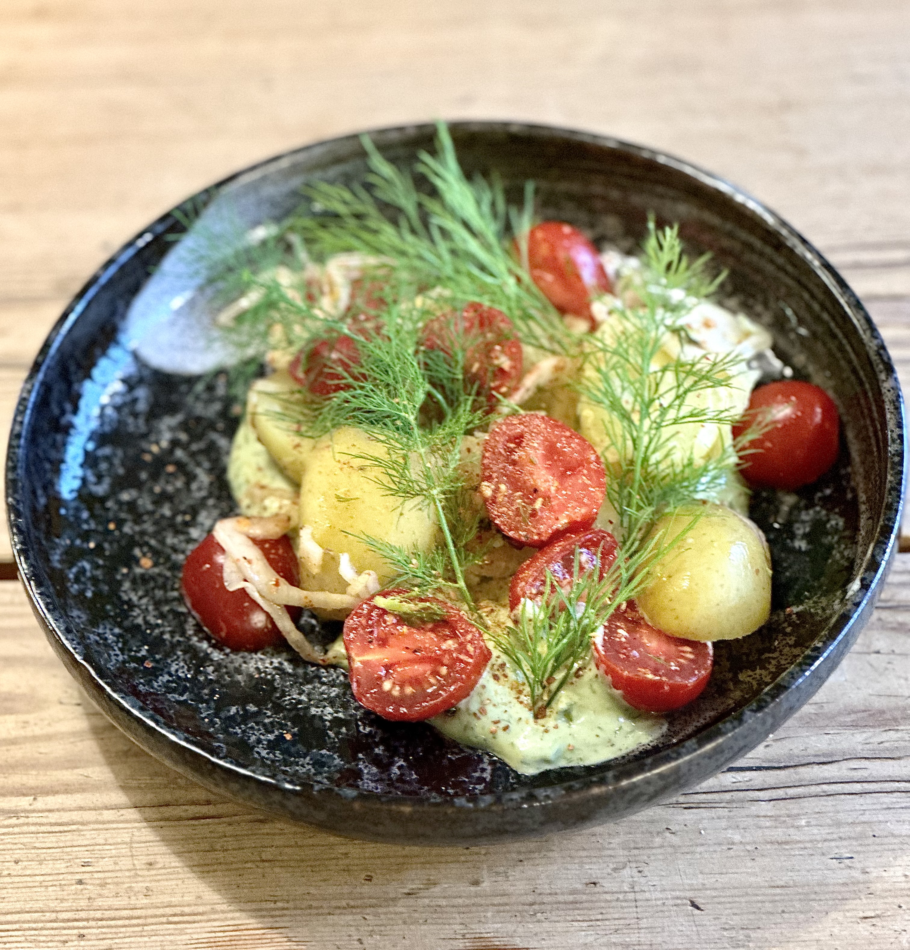 Potatis med dillmajonäs, tomater &fänkål - KÖK etcetera