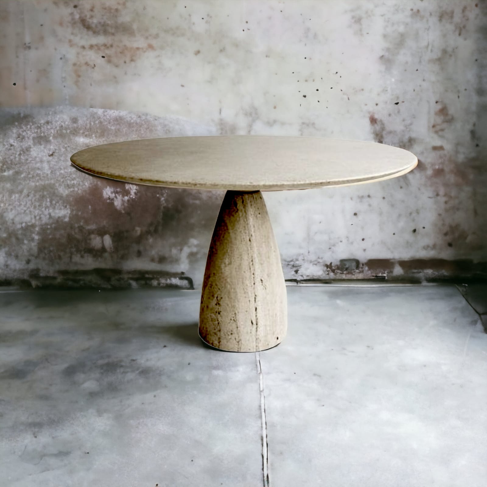 Travertine pillar table - NOMA Marrakech