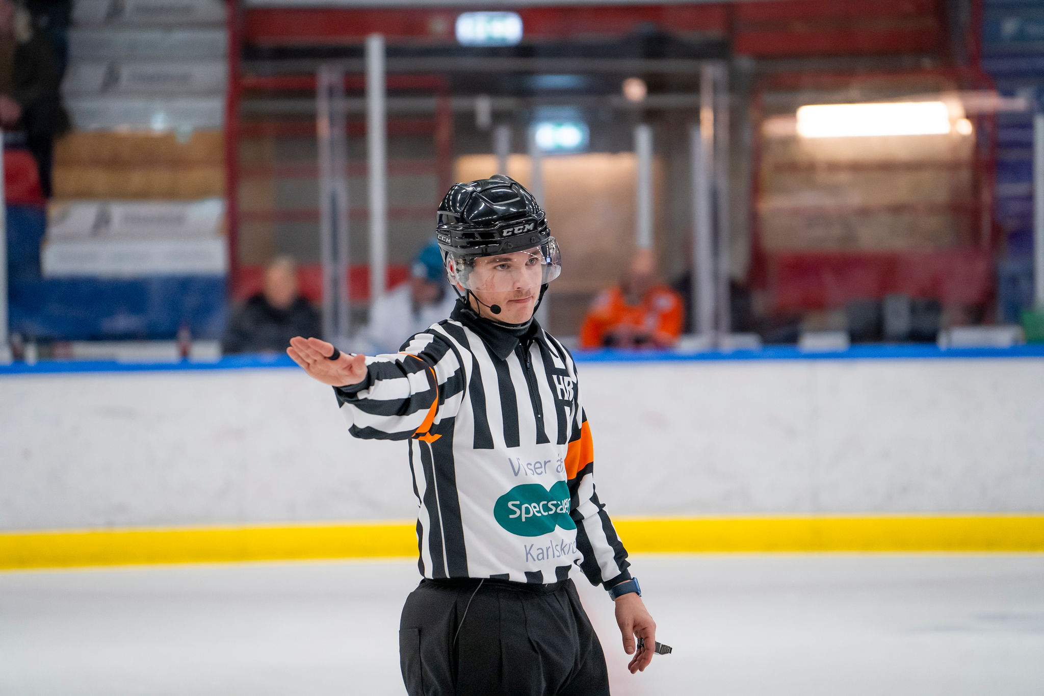 Interview with Ice Hockey Referee Jesper – Refcom II | Spintso