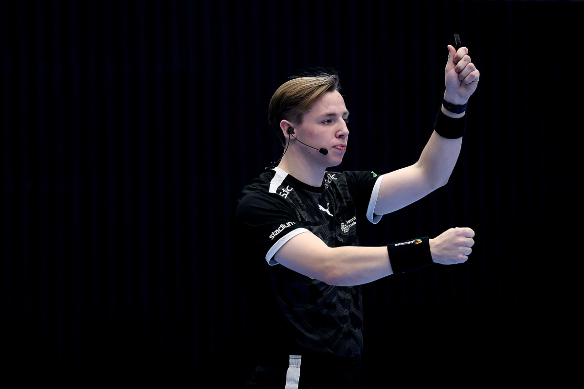 Floorball-Schiedsrichter Moltas Gunnarsson 2025-04-01 - Spintso AB