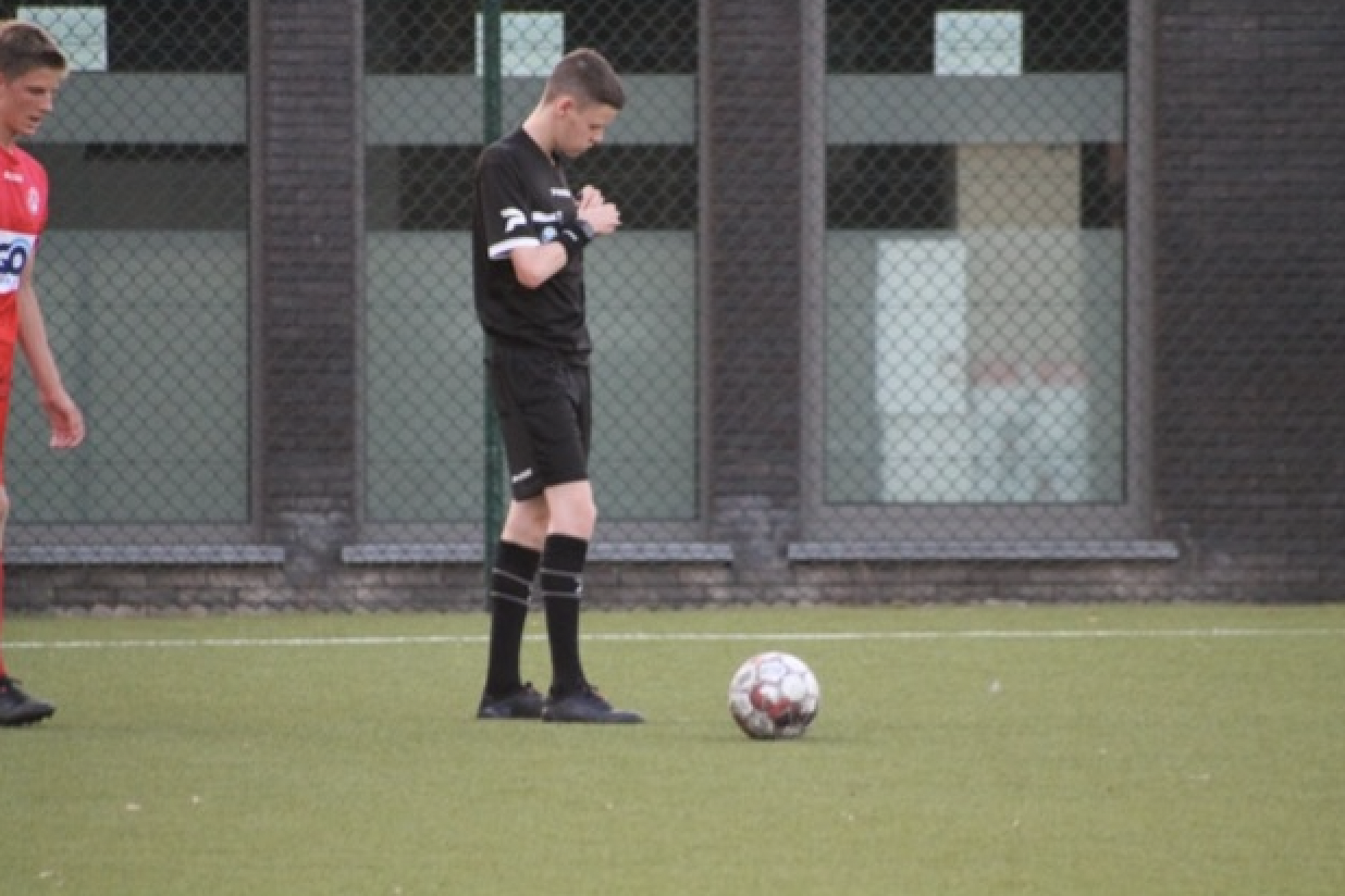 Guest blogger: Simon Tilkin Part 2 – Referee in Belgium 2022-11-11 ...