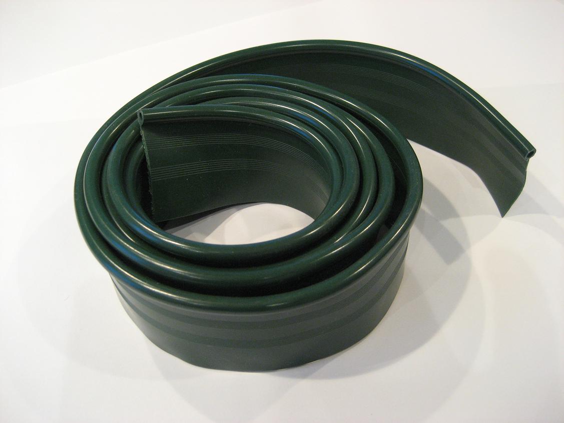 XP Front Green fender seals Saab 93f, 96 1960-64 - Classic Saab Racing