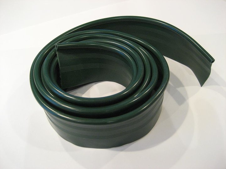 XP Rear Green fender seals Saab 96 1960-64 - Classic Saab Racing