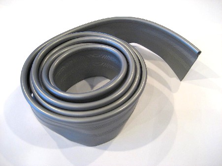 XP Rear Silver fender seals Saab 95 - Classic Saab Racing