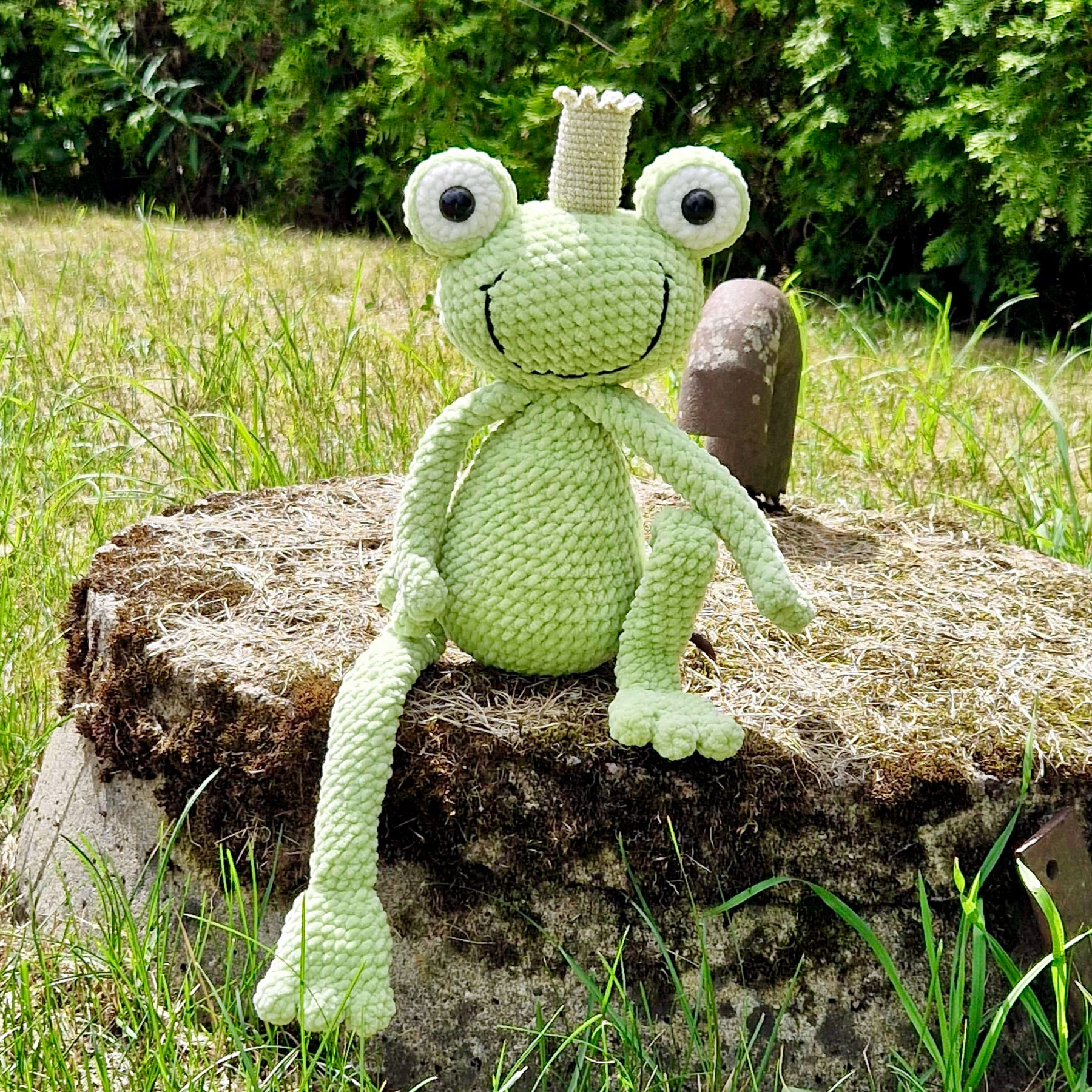 Grodan Froggy - ljusgrön - BautaWitch